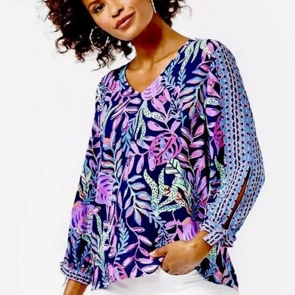Lilly Pulitzer | Tops | Lilly Pulitzer Pamala Top In Oyster Bay Navy ...
